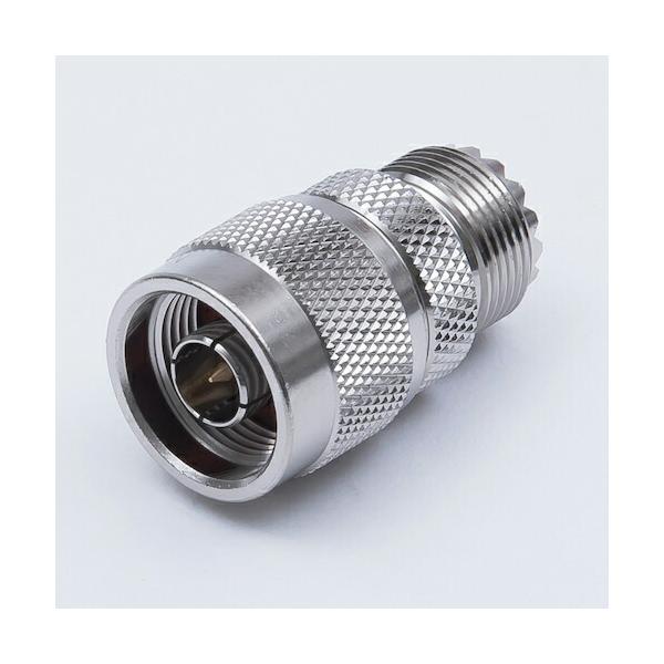 [特長]●変換コネクタです。[用途]●N型プラグとM型ジャックを有する変換コネクタです。●異なる型のコネクタをジョイントするために使用されます。●本体は黄銅にニッケルメッキになります。[仕様]●コネクタ形状：変換コネクタ●特性インピーダンス...