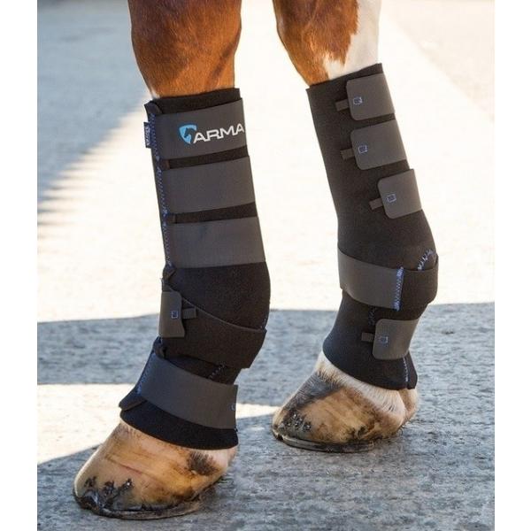 ソフトタイプなので簡単に洗えて加和喜も早く、馬場運動はもちろん、厩舎用・輸送用にも使用可能です。２本で１セット。前肢だけ、もしくは２セットにして４肢に使用してもＯＫです。軽量タイプのなので馬の負担も軽減できます。色はブラックサイズは日本サラ...