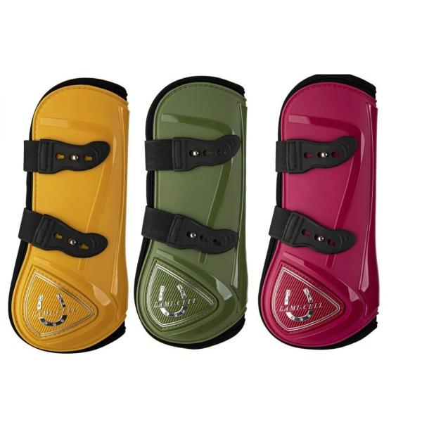 <商品の特徴>馬の肢を保護する乗馬用品であり、前肢と後肢それぞれに必要な保護を提供します。スッポリおわん型で愛馬の肢をしっかりと保護し、前肢はボタンアップのフック式、後肢はダブルベルクロタイプになっています。独自のカットにより、...