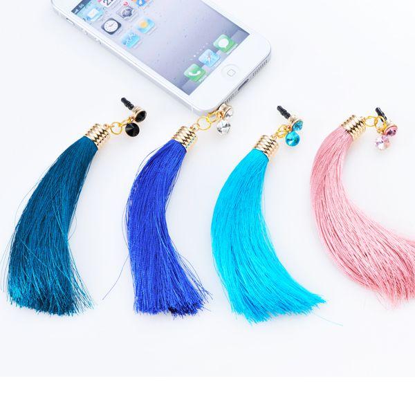 名入れなし プレゼント スマートフォン モバイルアクセサリー キラキラ 店長ひとめぼれの女性らしいモバイルアクセサリーです。ボリューム感もあり、カラーの発色が見事に美しく細い色の寄せ集めでさらさらととてもきれいなタッセルです！■モバイルジャ...