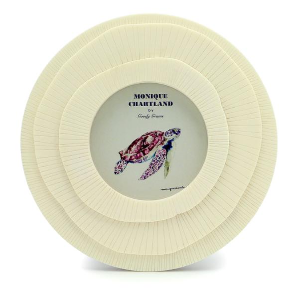 人気シリーズ プレゼントにもおすすめなおしゃれ写真立て♪goody grams グッディグラムス フォトフレーム AMBUJは、円形のおしゃれな写真立てです。あえて不完全な円形の形に施されたデザイン。空間に独特のアクセントを加えます。結婚祝...