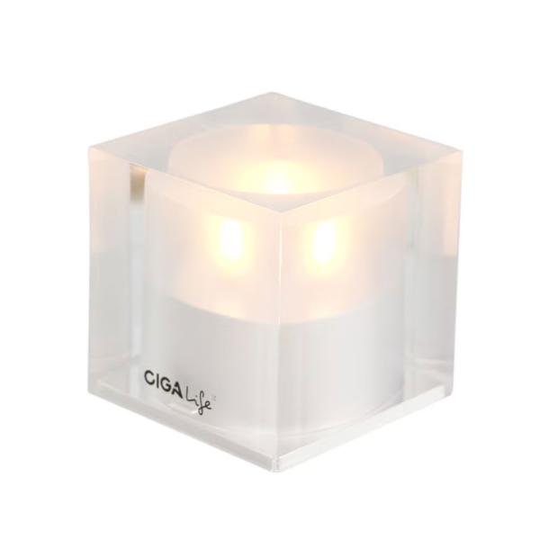 高い透明性を誇るPMMA（アクリル樹脂）で覆われた、環境にやさしいソーラー充電式LEDキャンドル♪ミニ キューブ ソーラー キャンドル キャンドルライトは、やさしく揺れる炎のような灯りが、空間に温かく幻想的な雰囲気をもたらします。火を使わな...