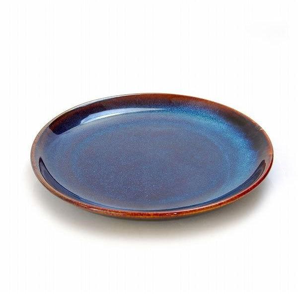 西洋食器とアジア食器が融合したようなおしゃれなお皿♪so many years ラズリ ディナープレート 19cmは、和食器のテイストと洋食器のテイストが合わさったおしゃれな中皿です。フランスにて30 年以上作陶していた、陶芸家のフランソワ...