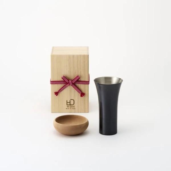 ビールが美味しく飲めるおしゃれな日本製 銅のタンブラー Made in Japan♪WDH 純銅製 タンブラー ビールグラス ナッツボウル付 桐箱入り 日本製は、金属加工の産地として名高い、 新潟県燕市の職人が一つ一つ丹誠込めて製造していま...