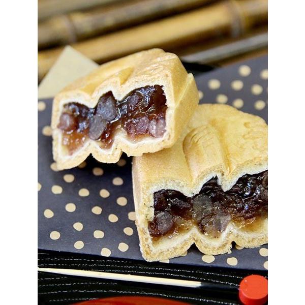 「名水百選」に選ばれた醒井の湧水を使って炊き上げられた小豆粒餡をたっぷり使用。糖度は約65％と高めですが、その食べ口はすっきりとしていて、皮はパリッと食感も楽しめます。８個入りでの販売なので、お土産にも最適☆商品名：番場の忠太郎最中　８個入...