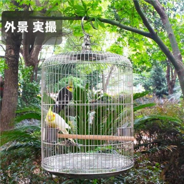 【簡単なインストール】：鉄の鳥のケージは取り付けが簡単で、設置に成功した場合には20分かかります。鳥に美しい家にした。【お手入れ簡単】：このオカメインコケージは防水性と防錆性があり、お手入れも簡単です。底のトレイをスライドさせてお手入れする...