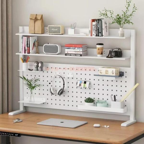 【クランプ式ラック】このクランプ式ラックは、机の端に取り付けることができ、書類や文房具などの小物を整理するのに最適です。パンチングボードのデザインは、便利な取り付けポイントを提供し、スペースを効果的に活用できます。【H型の安定構造】整体は高...