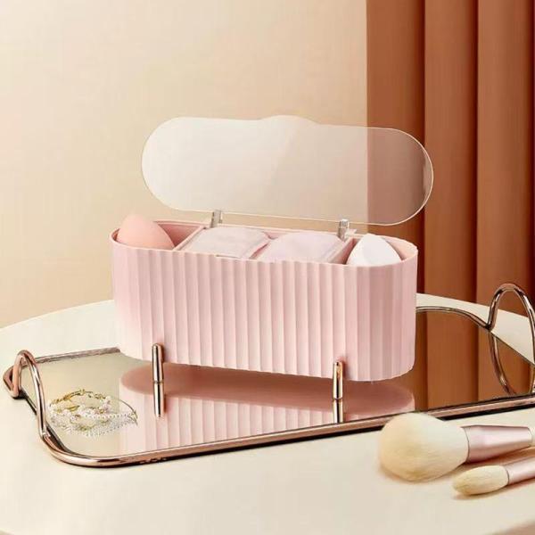 シンプルだけどとっても可愛い♪小物入れとしても使える、コットン＆綿棒ケースです。コスメ用品の収納にオススメです◎4種類からお好きなカラーをお選びください。【サイズについて】画像をご参照ください。【素材について】PP、PS【カラーについて】生...