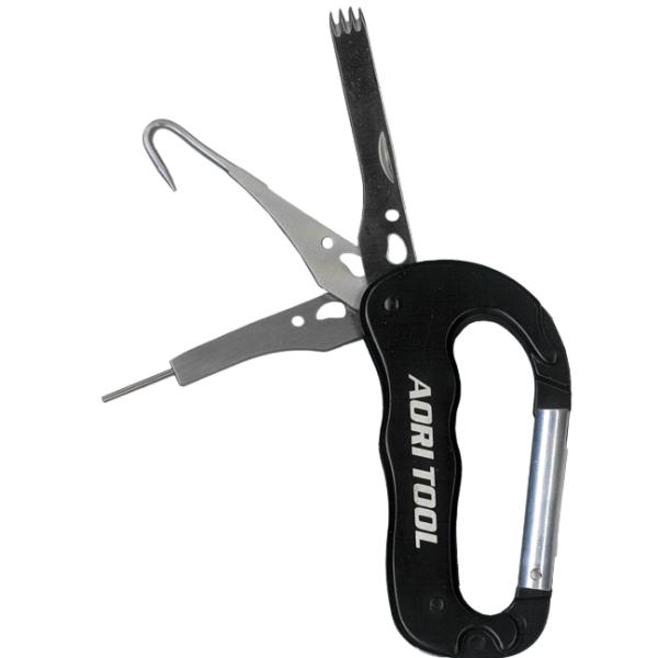 収納サイズ：85mm材質:【ツール部】ステンレス【カラビナ】アルミカラー：ブラックカラビナ型のイカ釣り専用ツールイカ釣りに便利な機能が一体化した、コンパクトアオリツール。イカ締めがはかどる「イカ締めピック」。墨で手を汚すことなく掛けられる「...