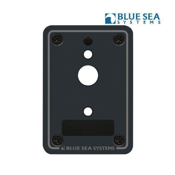 ◆◇ Aシリーズ用 シングルブランクマウントパネル #8072 ◇◆■サーキットブレーカー　Ａシリーズ　シングルポール用の埋め込み用の、パネルです。■サイズ：幅67x高95mm、■材質：5052アルミニウム　