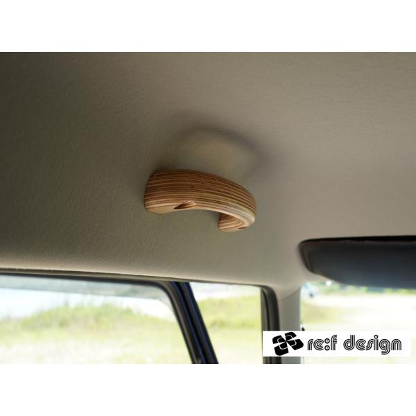 【re:fdesign】純正品と交換するだけの簡単取り付け。こちらの商品は、１個販売です。■商品名：ジムニー・ジムニーシエラ【JB64W/JB74W】アシストグリップ 助手席上・リア用 １個【re:fdesign】■ カラー：ストライプ/ナ...