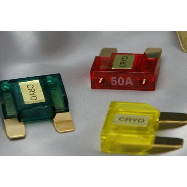 ヒューズの目的は製品の保護や安全性と言えますが、電気的・音響的に考えればインピーダンスを上昇させ電気的抵抗を与えるものと言えます。今までは、ヒューズを無くすと音質が向上するが製品が壊れては意味がないと、諦めていた領域に新たな提案をさせていた...