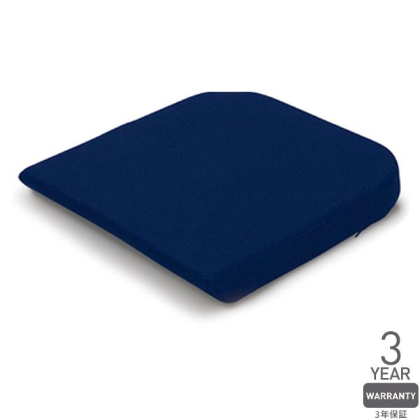 『シートクッション』のコンパクトサイズ。オフィスや自宅のデスクチェアーはもちろん、車のシート等にもお使いいただけます。