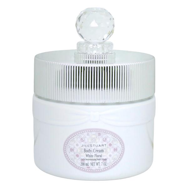 ●こっくりとした濃密なベースがじんわりととけ込み、肌にうるおいとしなやかさをもたらします。●マドンナリリーエキスやカミツレエキス、保湿効果のあるヒアルハイドレーターなどのうるおい成分が、みずみずしく健やかな肌へとみちびきます。●ベースの濃密...