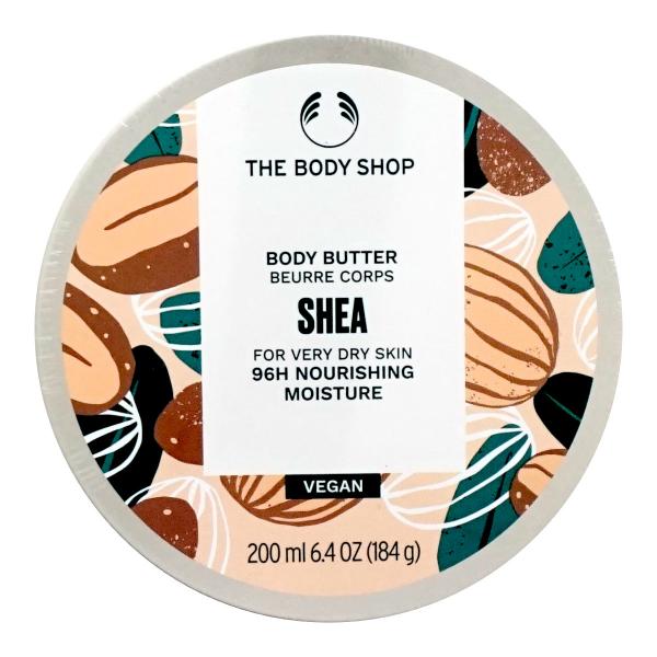 肌にのせた瞬間、まるで本物のバターのように体温でとろけてなじみます。その秘密は、高配合した天然のシアバター。べたつかないのに、長時間乾燥から肌を守って、うるおいを保ちます。温かみのあるナッツの香り。リラックスしながら、深くうるおう柔らかな肌へ。