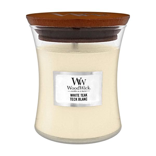 ロウの表面より５mm程度露出するように芯の長さを調節してください。連続燃焼は３〜４時間までにしてください。芯に自然木を使用しているため、商品により音の強弱がありますので予めご了承ください。※ガラス容器の形状および使用しているロウの性質上、ガ...