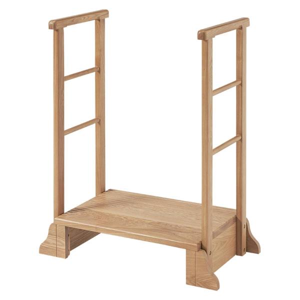 タモ材の木目が美しい、安心で便利な手すり付きの玄関踏み台。手すりを使って体を支えることでひざへの負担を減らし、段差の昇り降りが楽になります。 【注意事項】・販売ページ内に記載しております通り当該商品はメーカー取り寄せ商品となります。流動在庫...