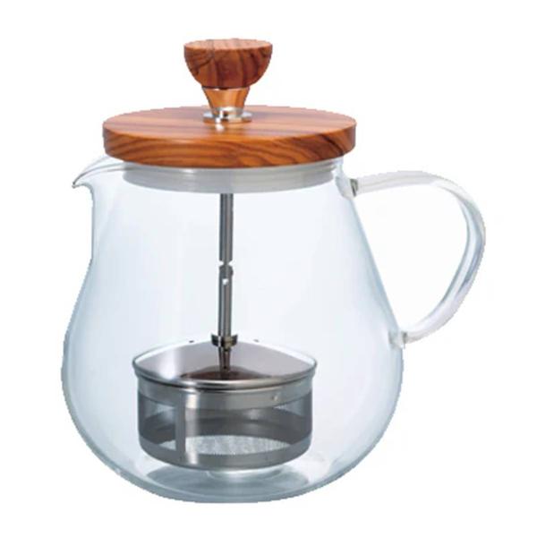 ティオール・ウッド茶こしを引き上げるタイプのティーポットです。木部はオリーブウッドを使用したナチュラルテイスト。お茶をお好みの濃さに抽出したら、ティーバッグのようにストレーナーを引き上げられるので、2杯目も美味しくいただけます。ガラスボール...
