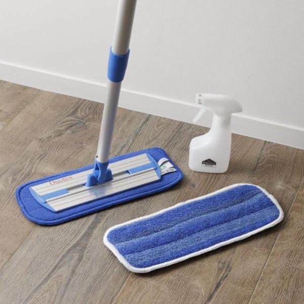 軽量ハンドルでスイスイ清掃できて、立ったまま長さ調節もできる業務用として生まれたクライメートスマートプレミアムモップ。床〜窓〜壁〜天井と、1本で家中全方位お掃除できる優れモノです。モップクロスは表面も中綿もすべて上質マイクロファイバー100...