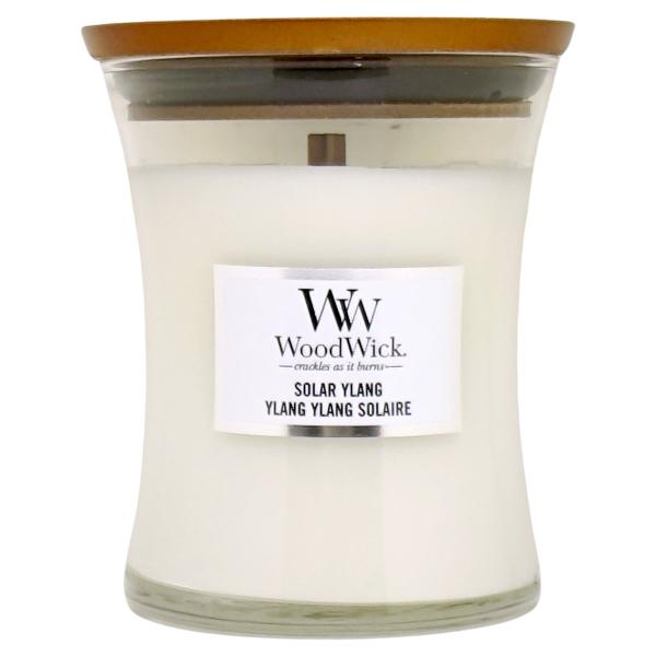 火を灯すと暖炉のように”パチパチ”と音がなるアメリカ生まれのキャンドル。 パチパチと心地よい音を奏でるキャンドル。音と香りのハーモニーををお楽しみください。【SOLAR YLANG/ソーラーイラン】ジャスミン・イランイラン・ベルガモットが調...