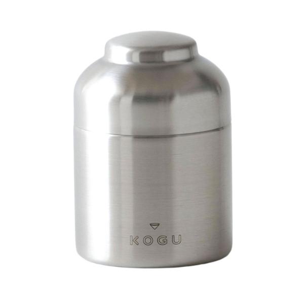 珈琲考具　キャニスター職人が作る精度の高いキャニスター。光を遮断で鮮度を保ち、密着性もよいので鮮度が長持ちします。フタが合わさる部分は凹凸が少なく、汚れがたまりにくいのでお手入れも簡単。女性も片手で持ちやすいサイズです。