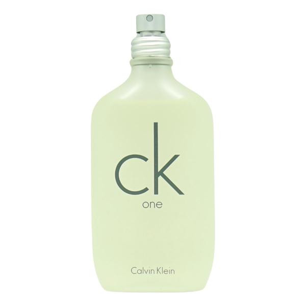 シンプルで親しみやすく、性別を問わず取り入れやすいフレグランス「ck one」。ベルガモットやタンジェリンの軽やかなシトラスに、カルダモンやラベンダーが重なり、ナチュラルでクリーンな印象を描きます。やがて、グリーンティーの透明感にヴァイオレ...