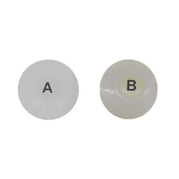 素材：エポキシ樹脂 粘土（パテ グルー）（SHAREKIグルー）A5g（色付き）・B5g（通常白色）AとBの粘土を混ぜ合わせることで固まります。粘土が固い場合は、2〜3秒電子レンジにかけてみてください。