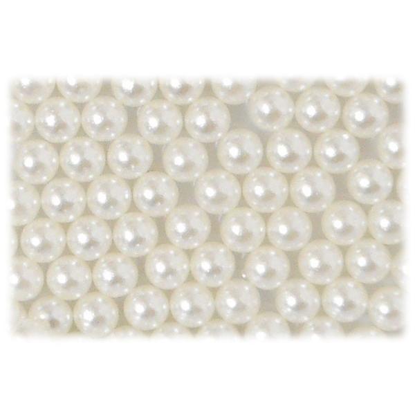 カラー：パールホワイト直径：3.5mm   入り数：約300個 穴無し弊社はパールの入り数は計量にて行っております。若干の過不足があることがございます。気になさる方は、ご購入をご控えください。