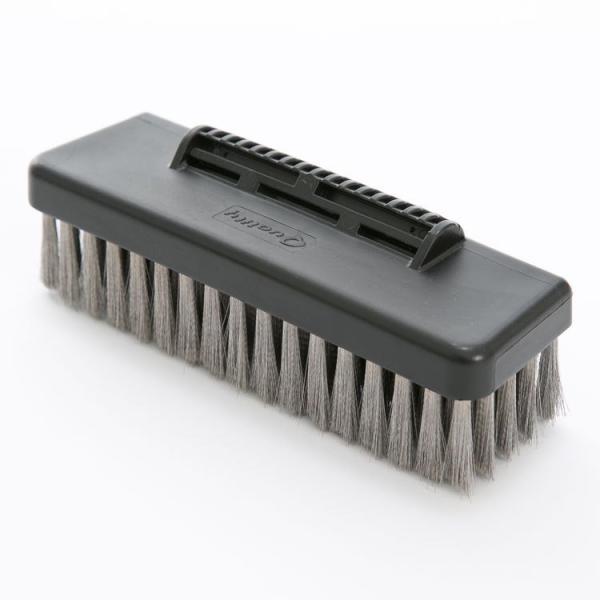 待望のワンタッチハンドル専用。超極細φ0.1をインサイドぎりぎりで植毛しました。伝統の『線端洗浄』で力を入れず、さするような独特のブラッシングで洗浄効果は歴然とします。床材はほとんど選びませんが、少しのキズも付けられない床材以外であればお試...