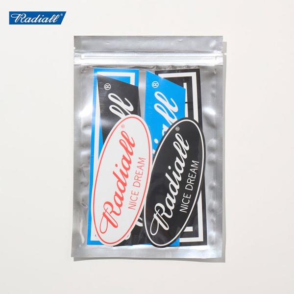 『こちらの商品はメール便での配送も可能です！(送料220円)』RADIALL ロゴ3種 (OVAL / BLUE FLAG / WHEELS) 、6枚入りのステッカーパック。【仕様】シルクスクリーンプリントステッカー※ベースは耐水性のある ...