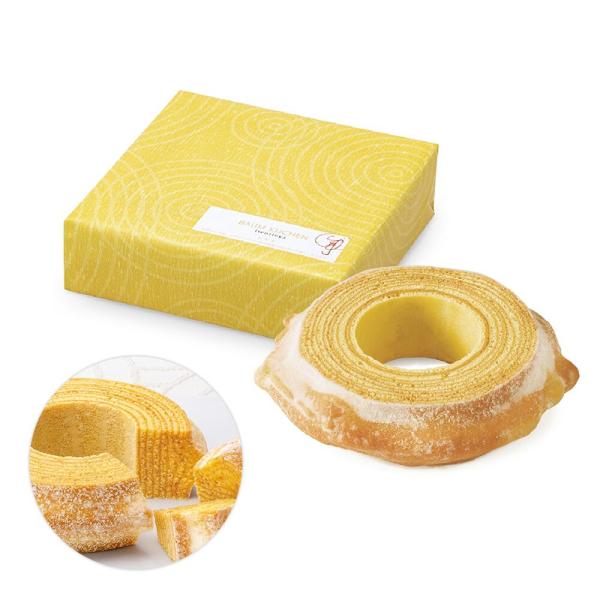 あふれ出す、濃厚なバター風味で 食べ応えのあるバームクーヘン 外は香ばしく、中はしっとり。味も食感も”しっかり”とした、フランスパンのような食べ心地が魅力の逸品です。濃厚なバター風味の生地を長時間かけて焼きあげることで、カリッ、しっとりと独...