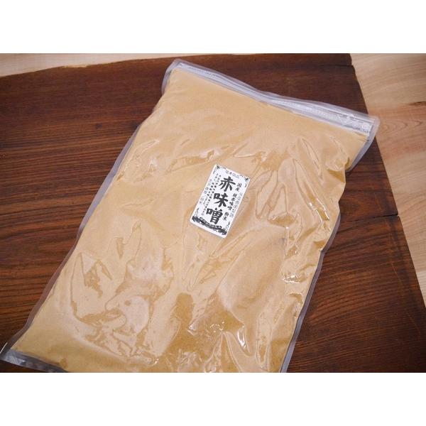 味噌スイーツなど、お菓子作り全般にどうぞ！ チーズにもよく合います。業務用1kg天然醸造で仕込んだ浮糀味噌をじっくり寝かせ。赤味噌に仕立て乾燥粉末（パウダー）にして出来上がりました。熟した旨みとコクをお楽しみ下さい。当店売店で味噌ソフトクリ...