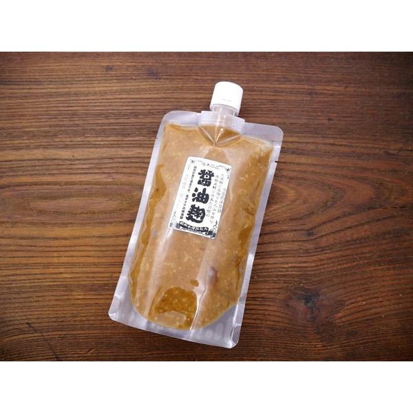 この醤油麹は極甘口で塩分8.5％程度で仕上げており、通常の醤油麹とは異なり大麦麹に玄米麹をブレンドして本格発酵させて出来た醤油麹です。酒精などの添加物は一切使用しておりません！おたまやの醤油麹は極甘口ですので漬け込む食材によりお好みでお塩や...