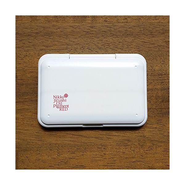 【商品概要】【本体】再生ABS使用【インク】油性顔料【商品説明】求めたものは、「リアル」な使いやすさと美しさ●フタの裏側にある丸い突起上にスタンプを置くことができ、フタ裏の汚れを軽減。●スタンプ台を積み重ねられるスタッキング形状。机上や引き...