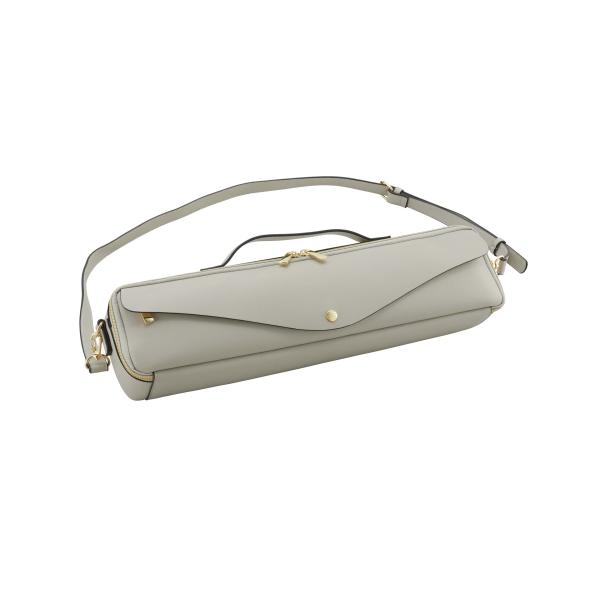「毎日使いたくなる」をかなえるバッグブランド、Legato Largo〓 とPearl Flute のコラボレーションバッグより、人気のフルートケースカバーがバージョンアップ。C・H 足部管両用で、フルートを机などに置くときに使用できるフル...