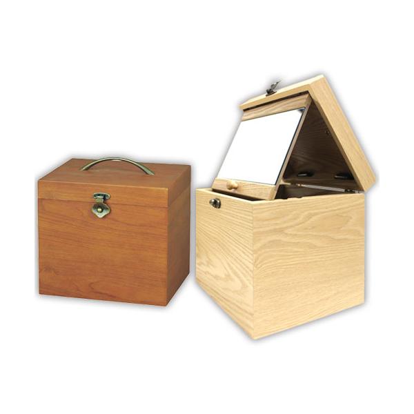 日々の生活でぬくもりの感じられる、木の素材感を活かしたメイクボックス。どんなインテリアにも馴染むナチュラルウッド。コンパクトながら、取り外せるトレーで大容量に収納出来ます。■サイズ:幅24×奥行き22×高さ25cm(ハンドル、金具含む) /...