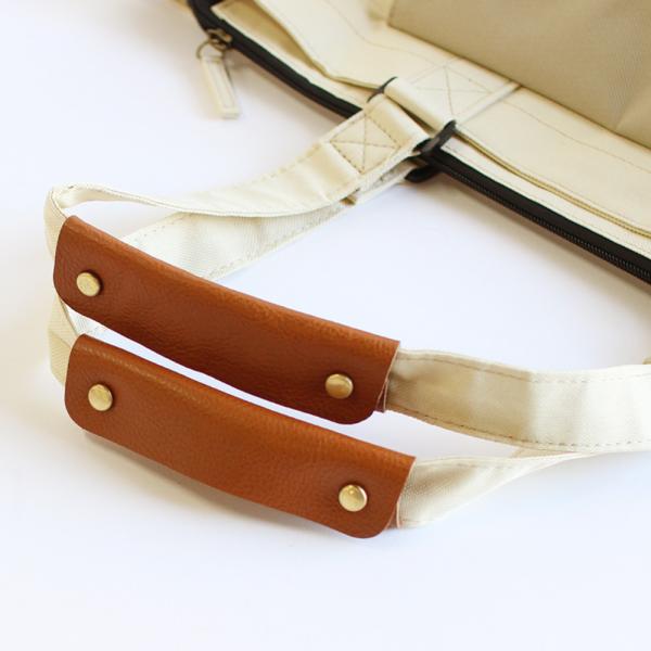 ●商品名：レザーハンドルカバー●素材：牛皮（ショルダー）/真鍮●サイズ：縦：10.5cm/横：13.0cm/内周：6.0cm●広告文責：株式会社 オーガランド　（0995-55-5311）●生産国：日本●区分：雑貨 超PayPay祭