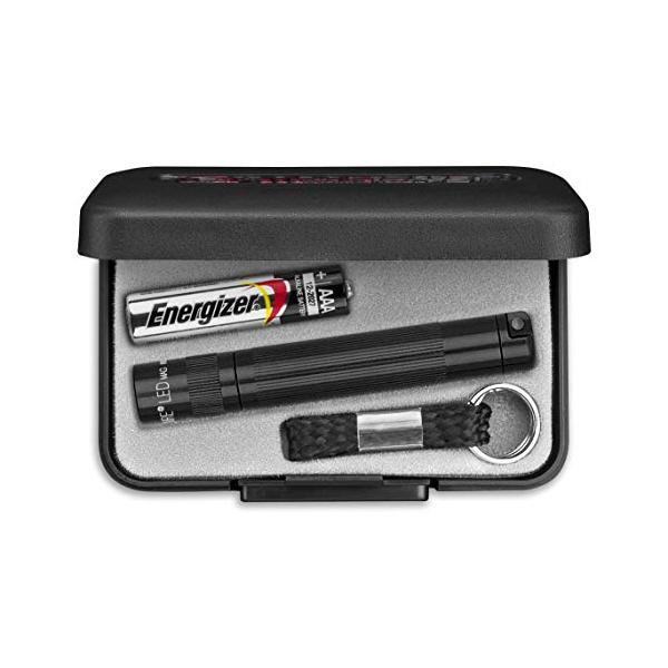 ・ブラック 外径(mm):12.7全長(mm):81 J3A012・・Color:ブラック・●単4形乾電池1個使用のコンパクトなキーライトです。●ヘッドを緩めると点灯、締めると消灯します。●ヘッドの回転によりワイド、スポットに切り替えできま...