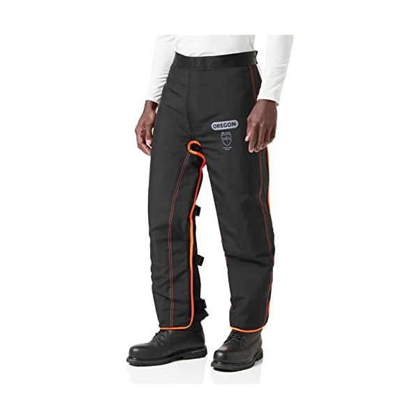 チャップス・ブラック 104 575780・・Style:チャップス・チェンソー作業用の防護チャップス。履き心地の良いエプロン型。・チェンソー作業用防護チャップス。ウエスト調整可能、脚裏側を4つの調整可能なバックルで固定。・6層の防護素材で...