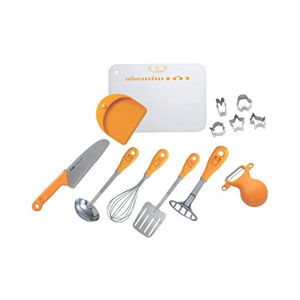 ・イエロー Pack 1 FG-5009・・PatternName:調理器セット・やわらかまな板(スクレッパー付き)・ピーラー(皮むき器)・ステンレス抜き型セット・お玉・あわ立て・ターナー・マッシャーのもりだくさんセット。・メーカー型番: ...