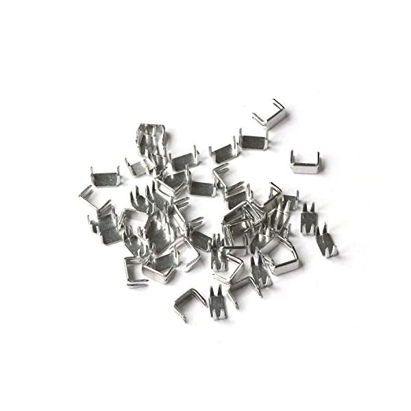 ・ニッケル 3号対応 F2-226・・Size:3号対応・3番のコイルファスナーの下止め金具です。・手軽に調整が可能です。ファスナーのムシを取り外しはしなくても、上から固定できます。・サイズ: 縦横約6mm、噛み幅4.5mm以内・入数:50...