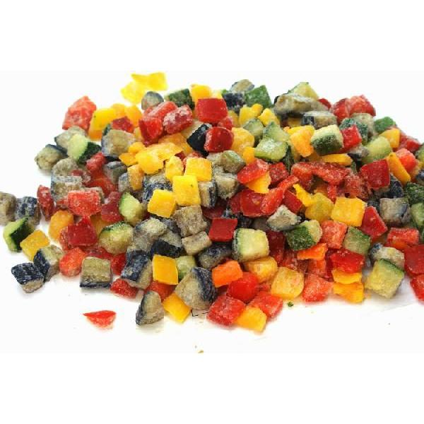 イタリアンミックスと言われるほど、イタリア料理で需要の高い、野菜の日本の種をベトナムに持ち込んで日本人好みの野菜を作りました。各２５％比率でナス・黄パプリカ・赤パプリカ・ズッキーニの４種野菜セットです。ナスとズッキーニはプリフライ、パプリカ...
