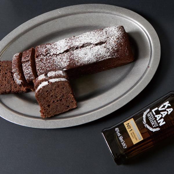 美味しい季節のフルーツと、原材料のこだわりがコンセプトのスイーツ専門店「shirokane sweets TOKYO」が作るショコラケーキとKAVALANのギフト。フランスで1922年に創業した老舗チョコレートメーカー、ヴァローナ社のショコ...