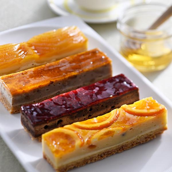 大阪産の完熟ハチミツを用いたハニースイーツ専門店のタルトは、しっとり＆サクサクの3層構造。土台はナッツが香ばしく、生ハチミツを染み込ませた上部の果実のナパージュは艶やか。濃厚なアーモンド＆カスタードクリームを上品に引き立てる。オレンジや梨な...