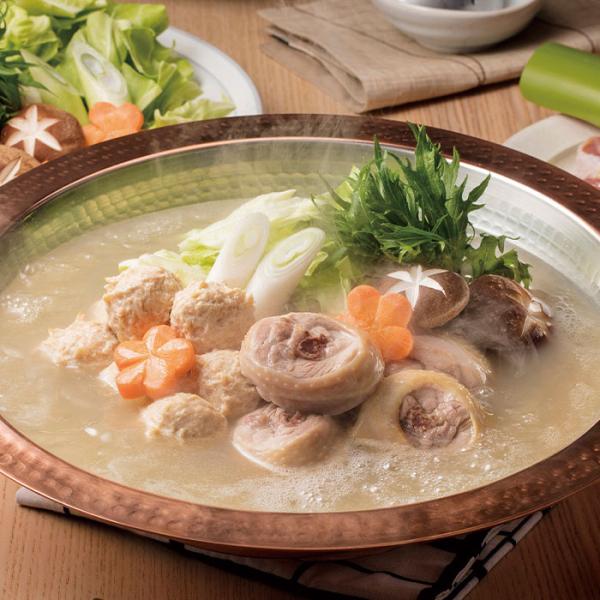 博多・中洲に本店を構え、大阪・東京にも店舗展開する「水たき料亭　博多華味鳥」の吟味されたスープと素材をご家庭でお楽しみいただけます。水たき料亭オリジナルのぽん酢と一緒にご賞味ください。