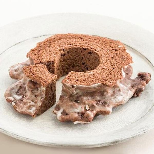 地元・埼玉県産の素材にこだわり、特に高品質な「愛たまご」と「桜つばめ」を使用しています。「愛たまご」はビタミンEを豊富に含み、ビタミンやミネラルがたっぷり。小麦粉の「桜つばめ」はふんわりとした食感とくちどけの良さが特徴です。カリカリ、もちも...