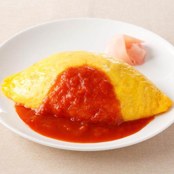 オムライス発祥のお店として有名な北極星。あっさりしたチキンライスに甘めのソースがよく合う、お店人気No.1のオムライスです。