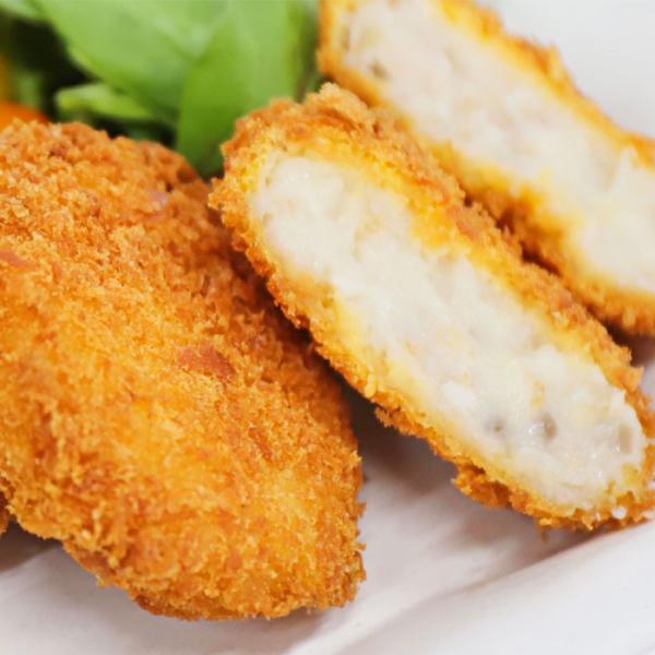 肉を知り尽くした高橋畜産が、その知恵と情熱を凝縮させたクリームコロッケです。主役は、雪のような白い脂と極上の口どけを持つ、山形が誇るブランド三元豚「やまがた雪豚」。その繊細な甘みを引き立てるため、挽肉の粒感や配合比率にこだわり抜きました。ベ...