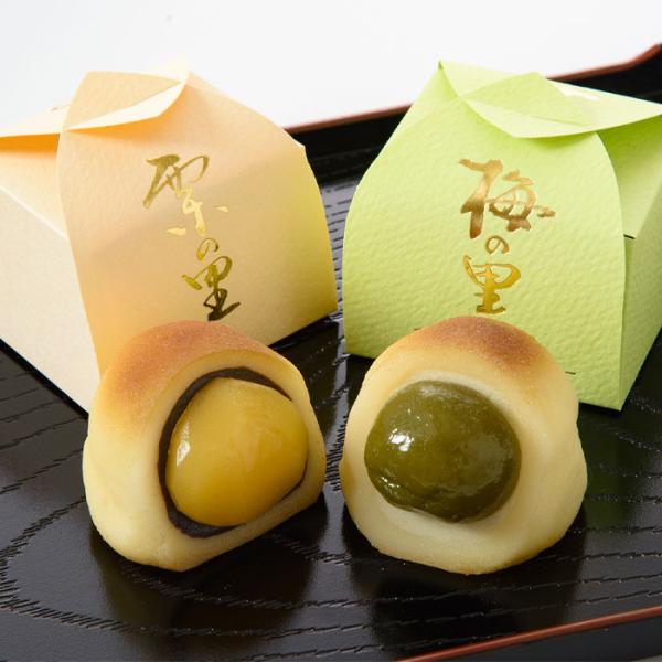 白あんに卵黄を加えて焼き上げた桃山菓子です。梅の里は蜜炊きの青梅、栗の里は大粒の栗が入っています。しっとりとした食感と卵の風味をお楽しみ下さい。