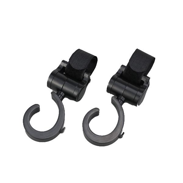 360度回転！ママ・パパのお助けグッズ！ベビーカー用のフックです。フックの耐荷重は約3〜4kg/個なので重い荷物も安心して掛けられます。360°回転するので、使いやすい！マジックテープなので、取り付けも簡単です。商品サイズ約130×92ｍｍ...